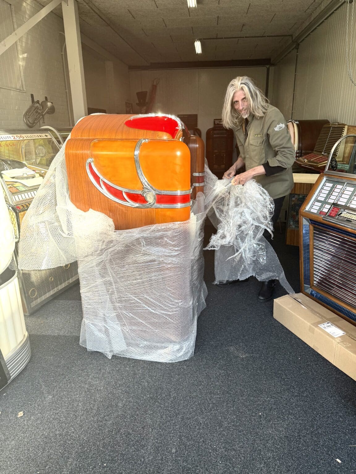 Jukeboxen TE KOOP bij jukebox winkel Jukebox Doc Den Bosch